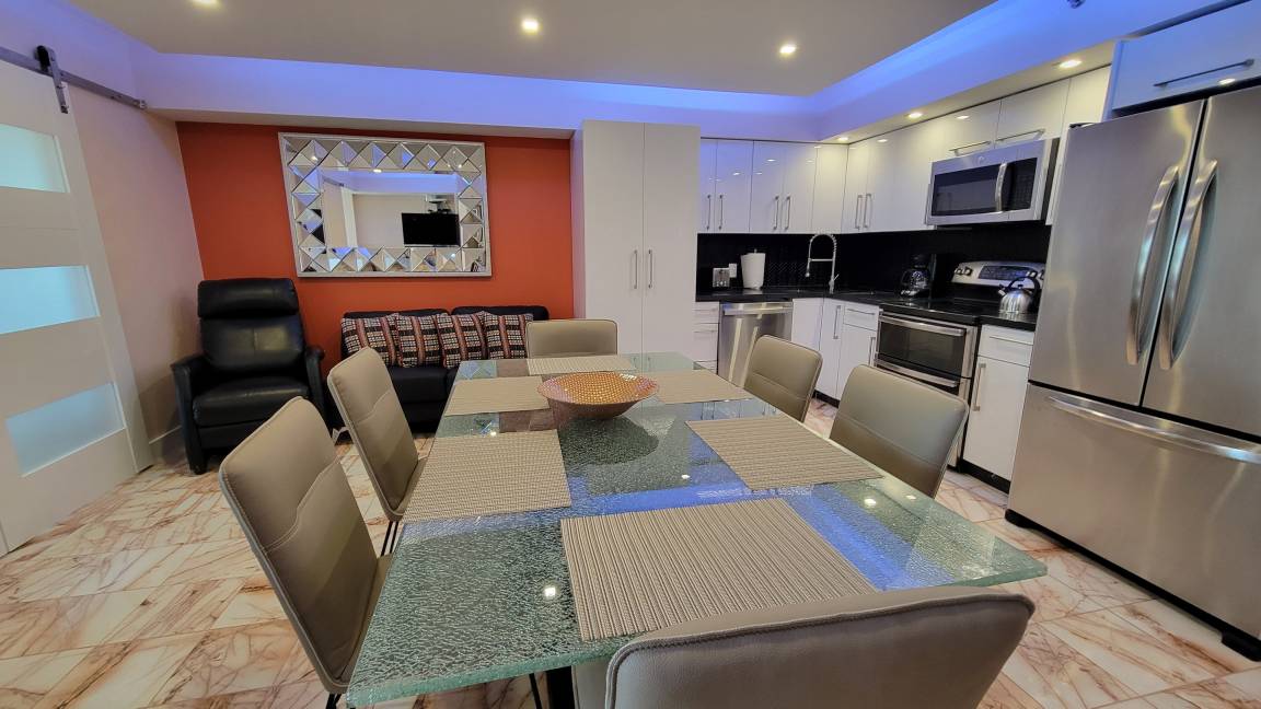 111 M² Apartamento ∙ 4 Quartos ∙ 11 Hóspedes - Miami Beach, FL