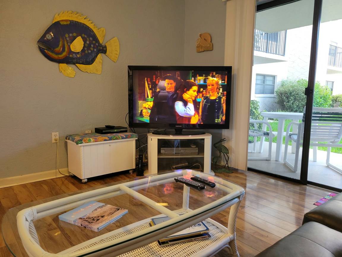 Condo ∙ 1 Bedroom ∙ 4 Guests - Edgewater, FL