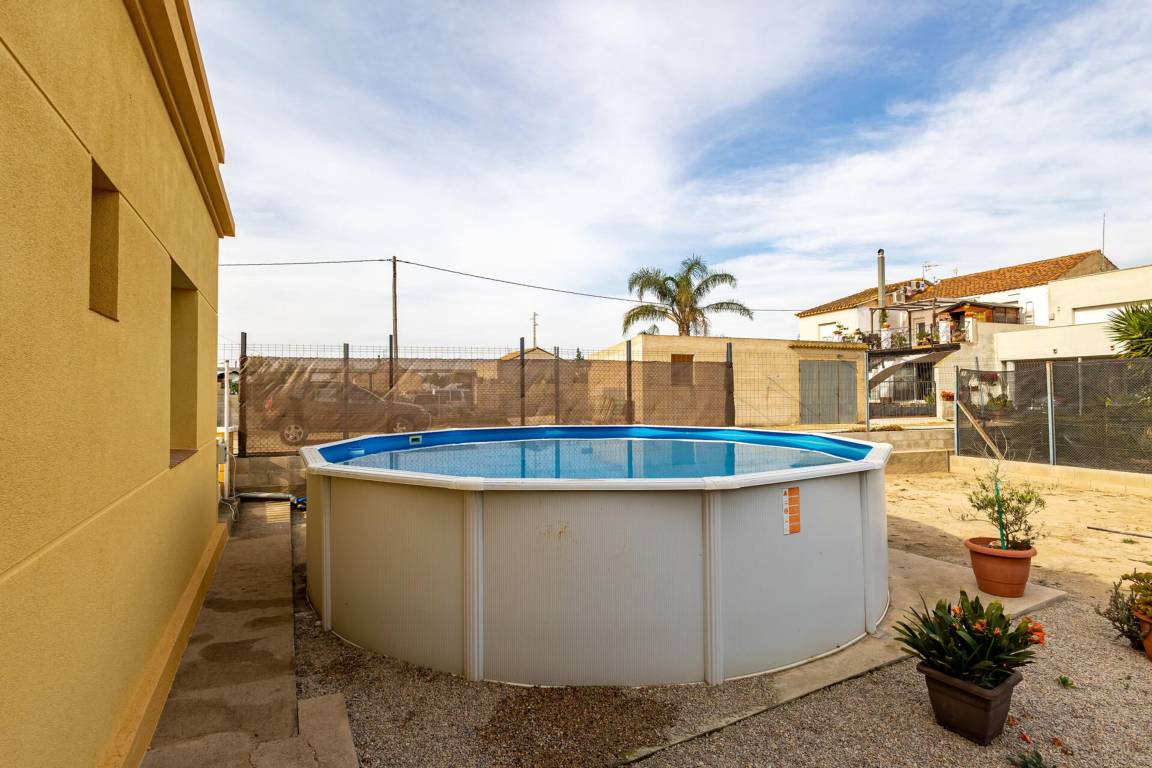 79 M² House ∙ 2 Bedrooms ∙ 5 Guests - Deltebre
