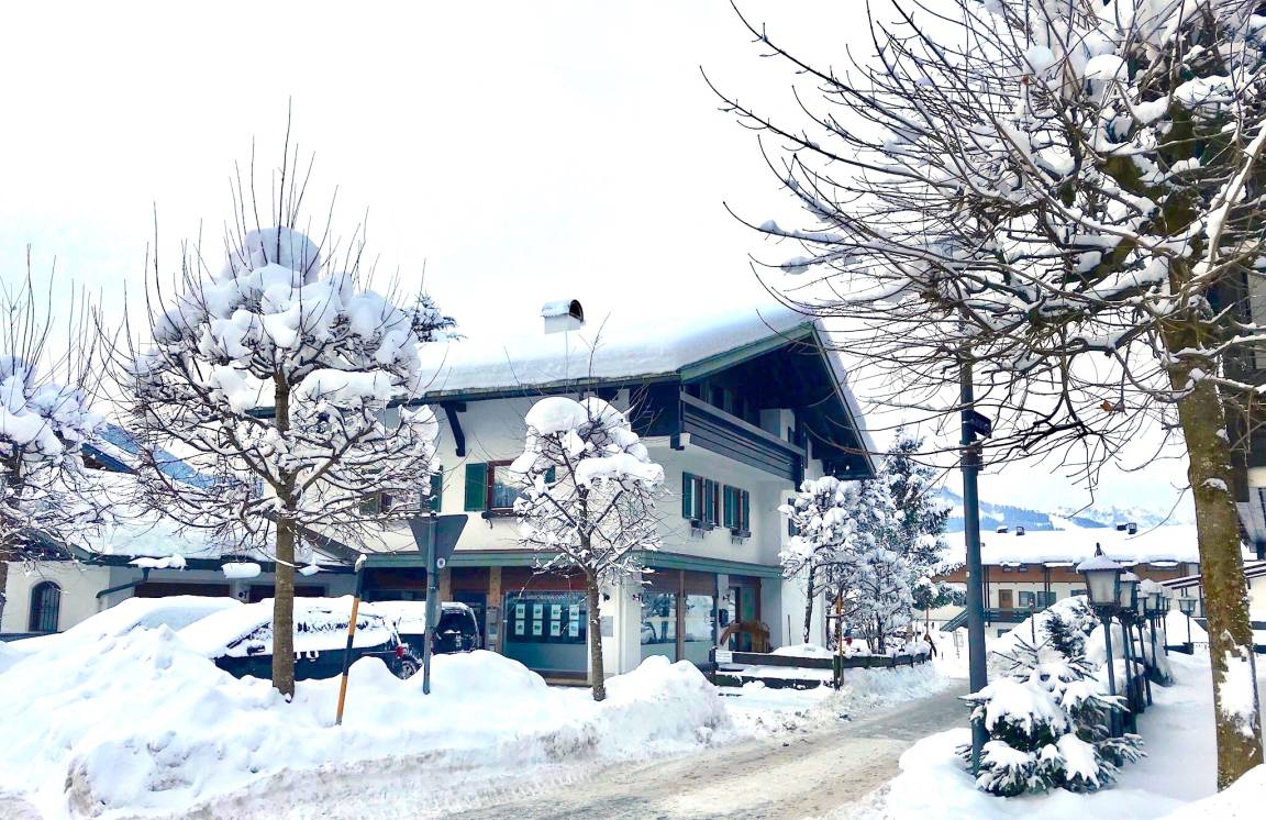 75 M² Ferienwohnung ∙ 2 Schlafzimmer ∙ 4 Gäste - Reit