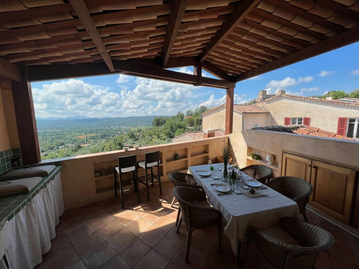 117 M² Ferienhaus ∙ 2 Schlafzimmer ∙ 4 Gäste - Fayence