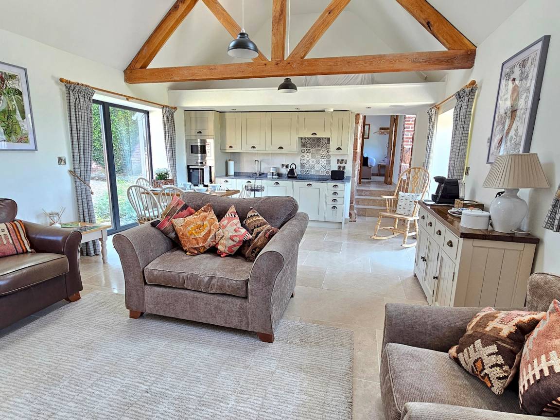 93 M² House ∙ 2 Bedrooms ∙ 4 Guests - Bewdley