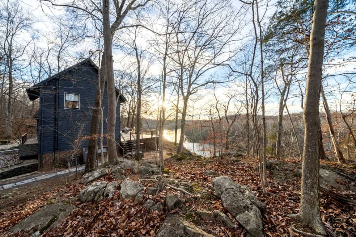House ∙ 4 Bedrooms ∙ 8 Guests - Shepherdstown, WV