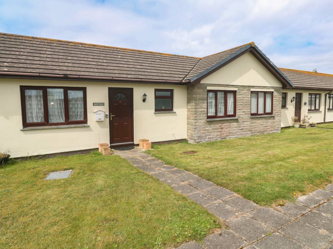 Cottage ∙ 2 Bedrooms ∙ 4 Guests - Lizard
