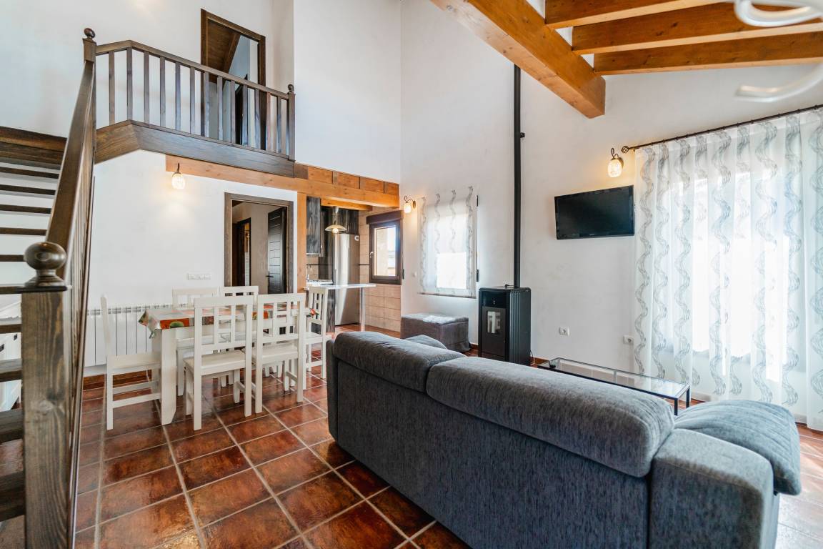 82 M² Casa ∙ 2 Habitaciones ∙ 8 Huéspedes - San Leonardo de Yagüe