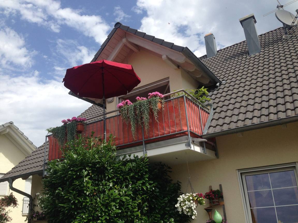 98 M² Ferienwohnung ∙ 3 Schlafzimmer ∙ 6 Gäste - Hechingen