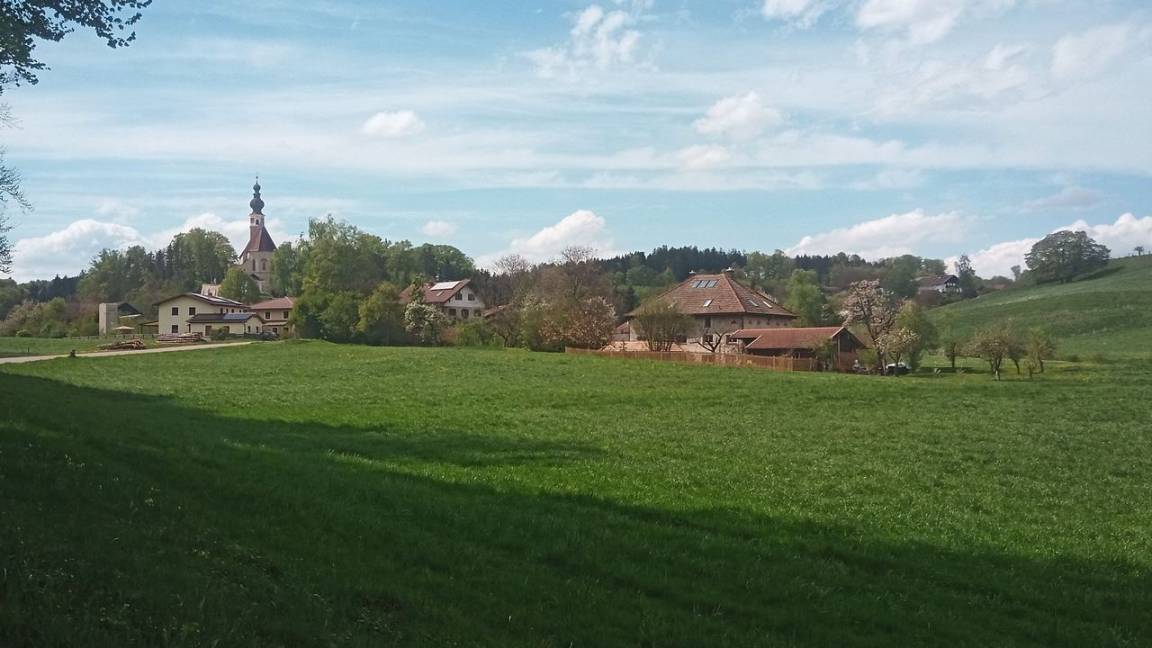 140 M² Ferienwohnung ∙ 3 Schlafzimmer ∙ 4 Gäste - Taching am See