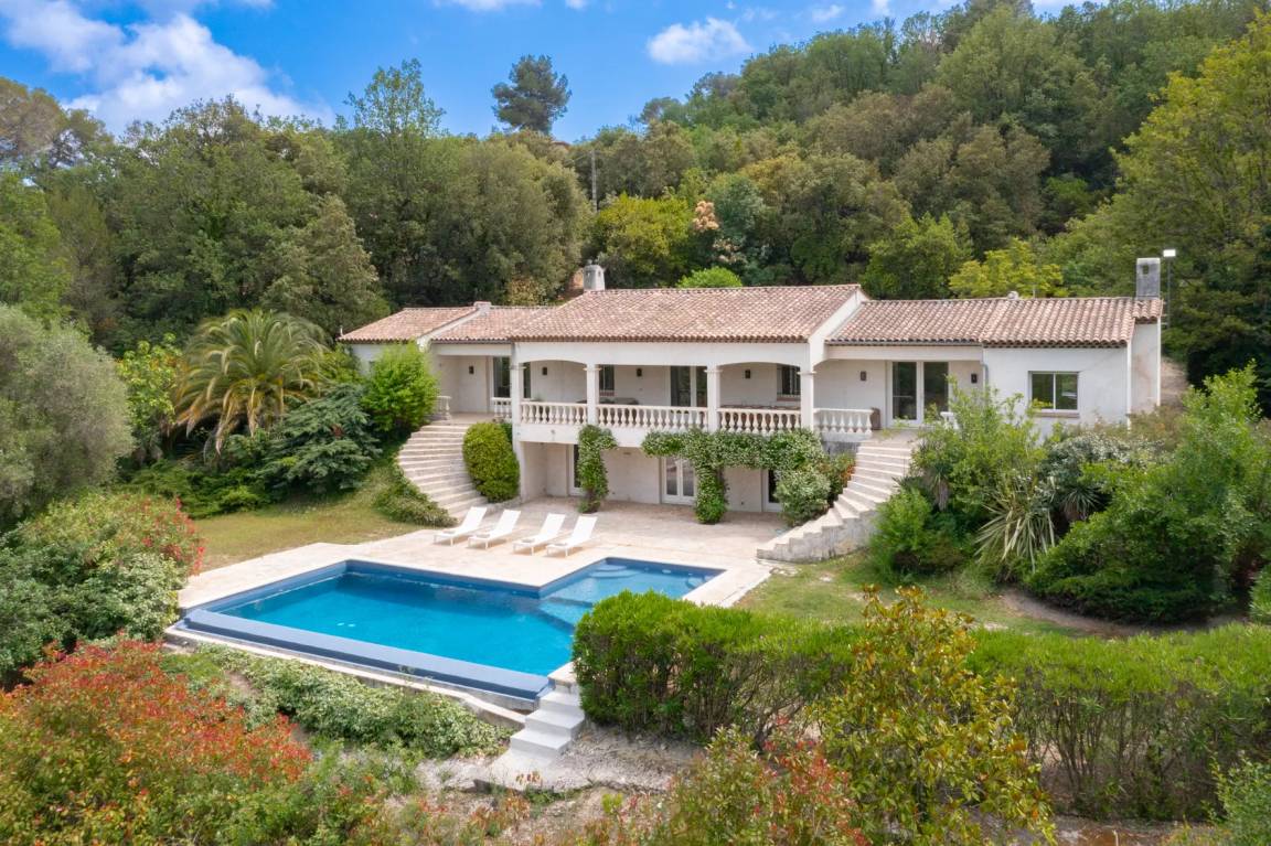 250 M² Maison De Vacances ∙ 5 Chambres ∙ 10 Personnes - Villeneuve-Loubet