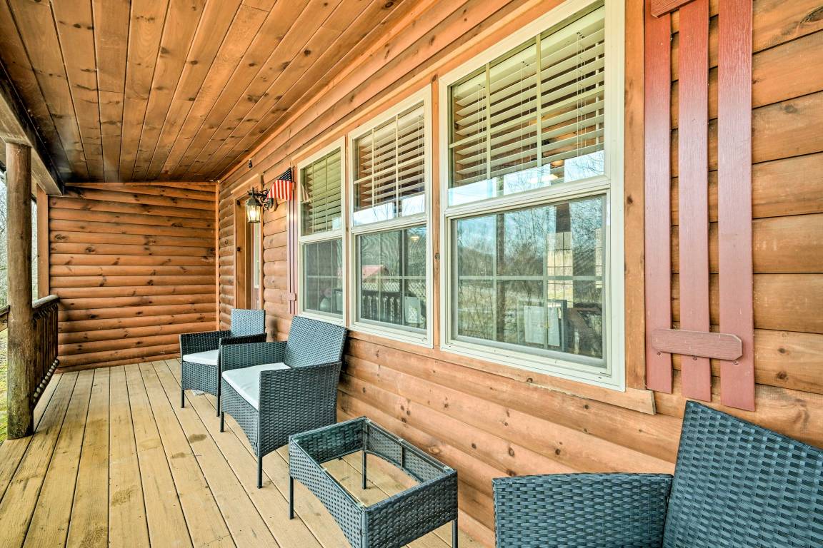 111 M² House ∙ 2 Bedrooms ∙ 5 Guests - West Virginia