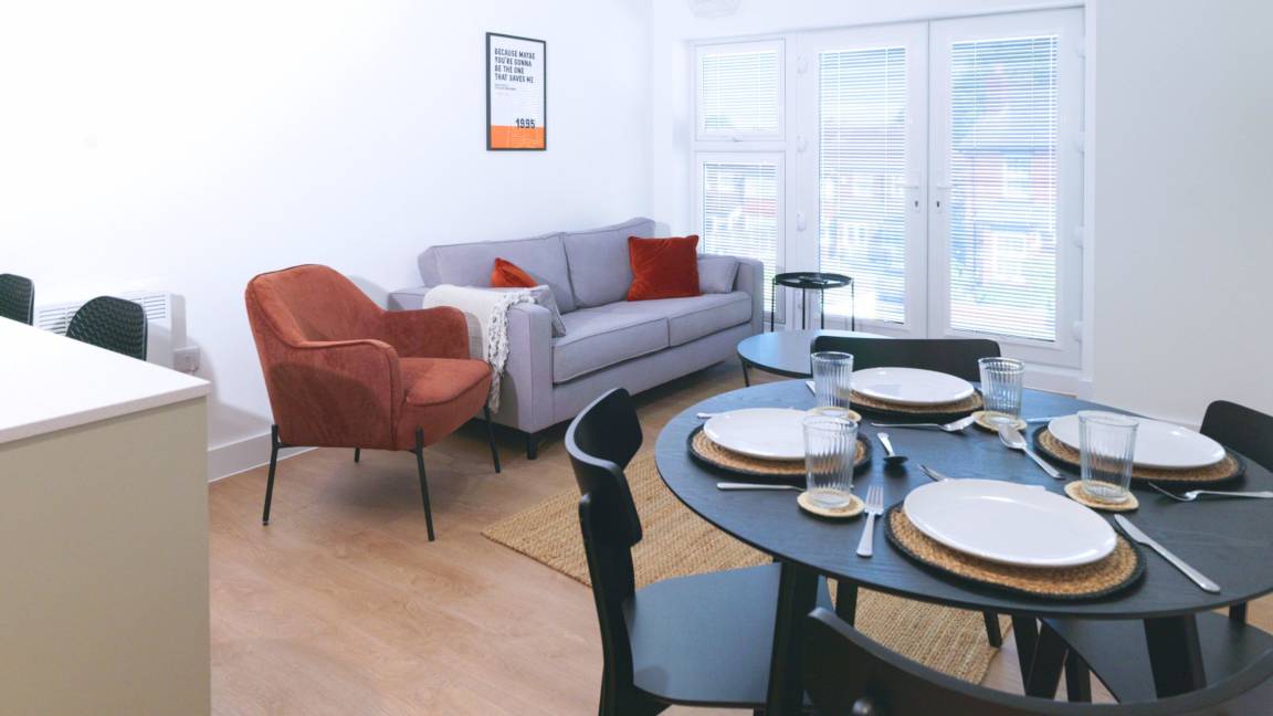 Apartment ∙ 2 Bedrooms ∙ 5 Guests - Macclesfield