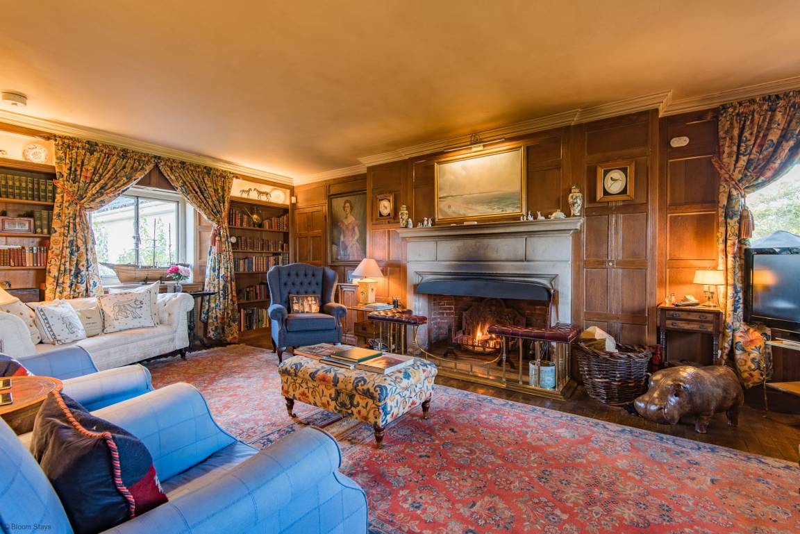 Cottage ∙ 6 Bedrooms ∙ 12 Guests - Deal