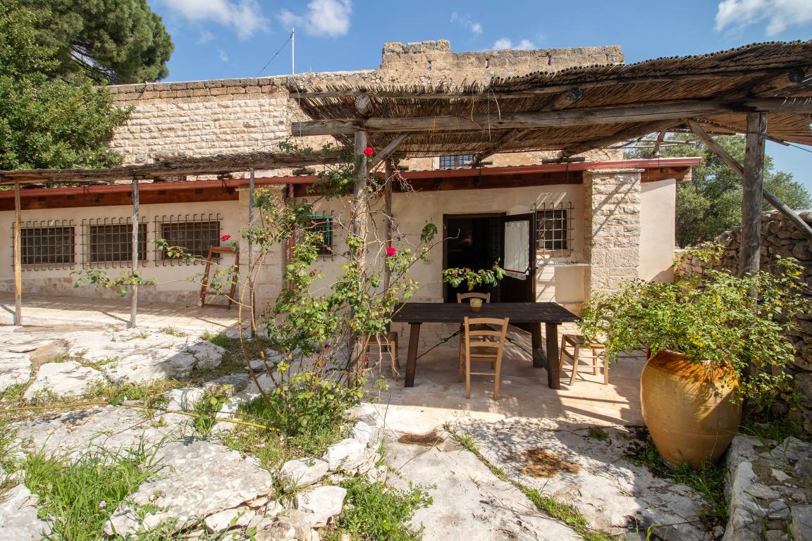 120 M² Ferienwohnung ∙ 1 Schlafzimmer ∙ 4 Gäste - Bisceglie