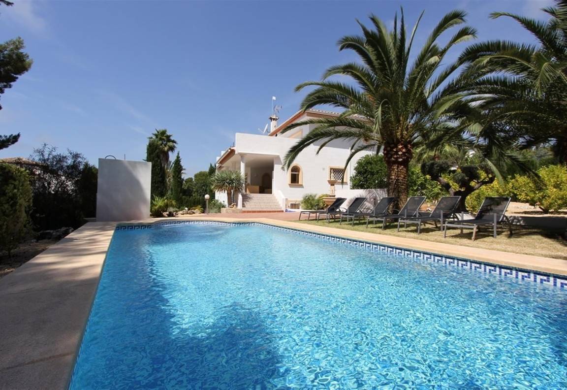 4000 M² Villa ∙ 4 Habitaciones ∙ 8 Huéspedes - Moraira