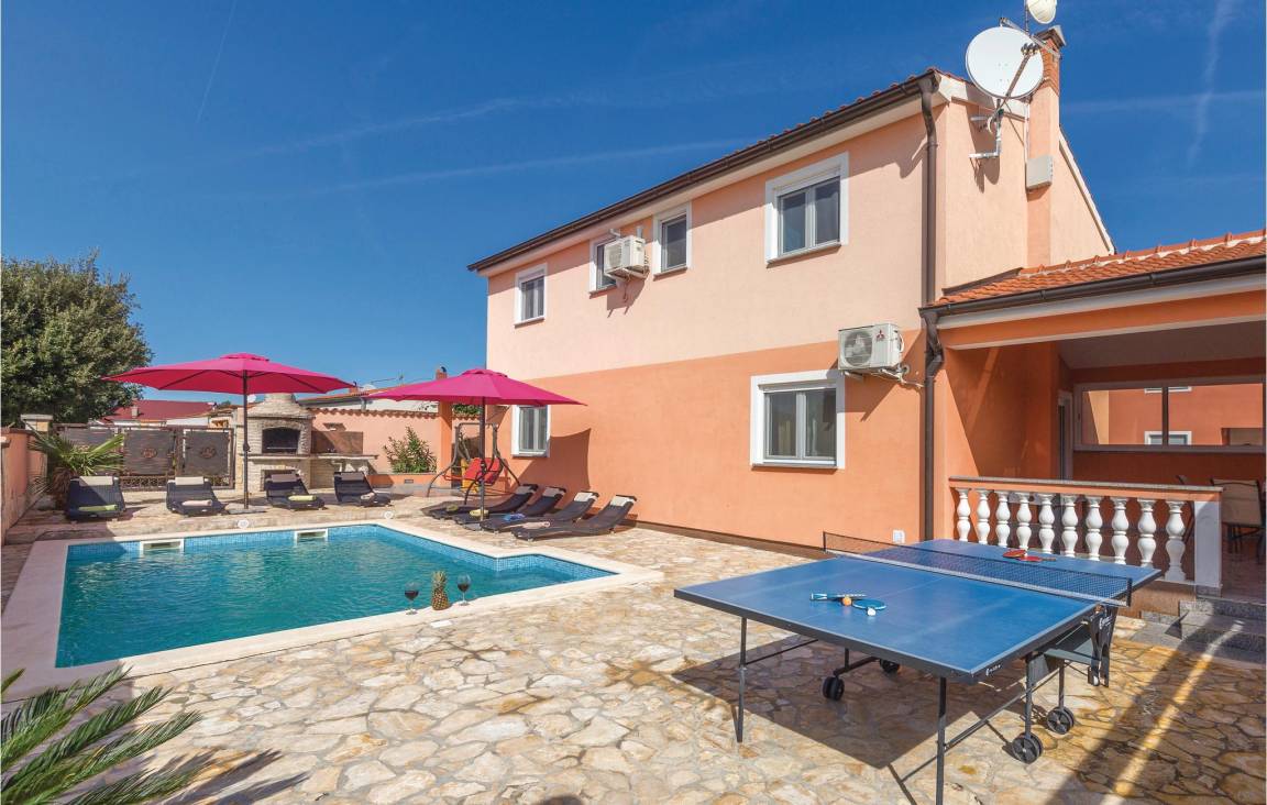 120 M² House ∙ 4 Bedrooms ∙ 10 Guests - Istria