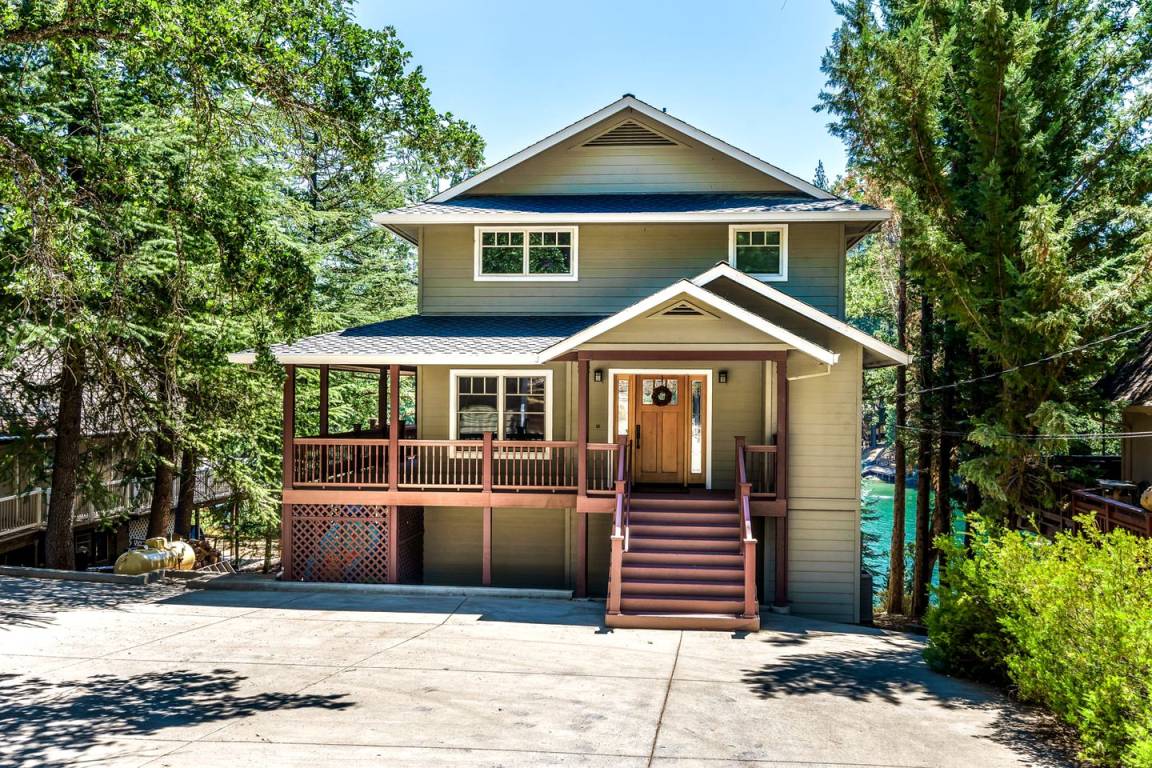 House ∙ 4 Bedrooms ∙ 10 Guests - Groveland, CA
