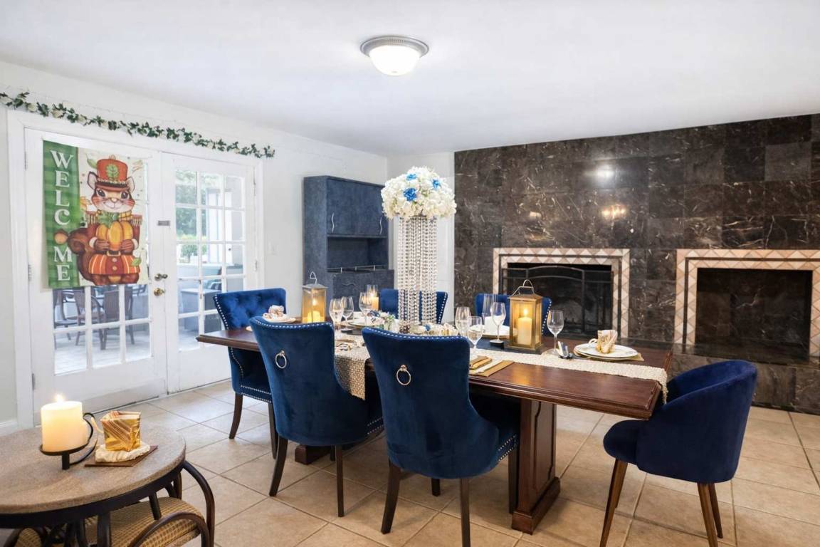 Talo ∙ 3 Makuuhuonetta ∙ 6 Vierasta - Alexandria, VA