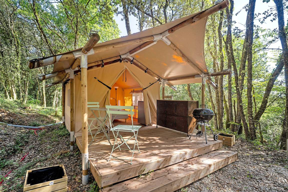 Camping ∙ 1 Chambre ∙ 2 Personnes - Sarlat-la-Canéda