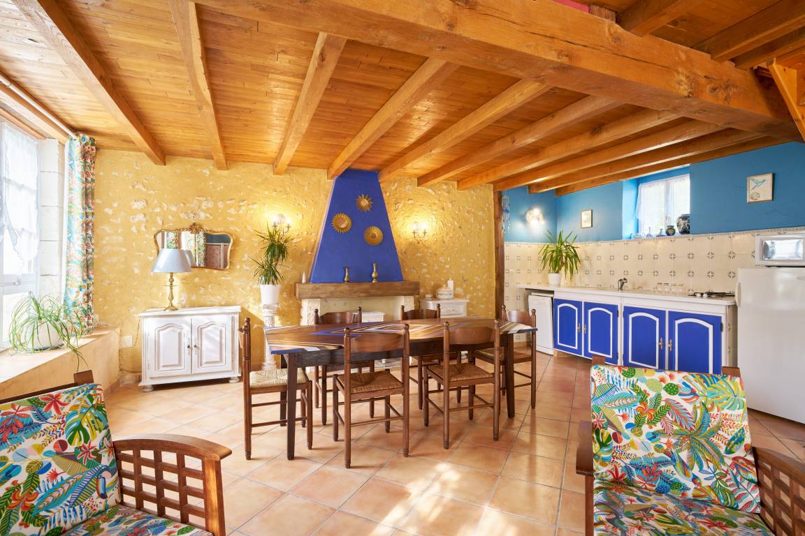 80 M² House ∙ 2 Bedrooms ∙ 4 Guests - Ribérac