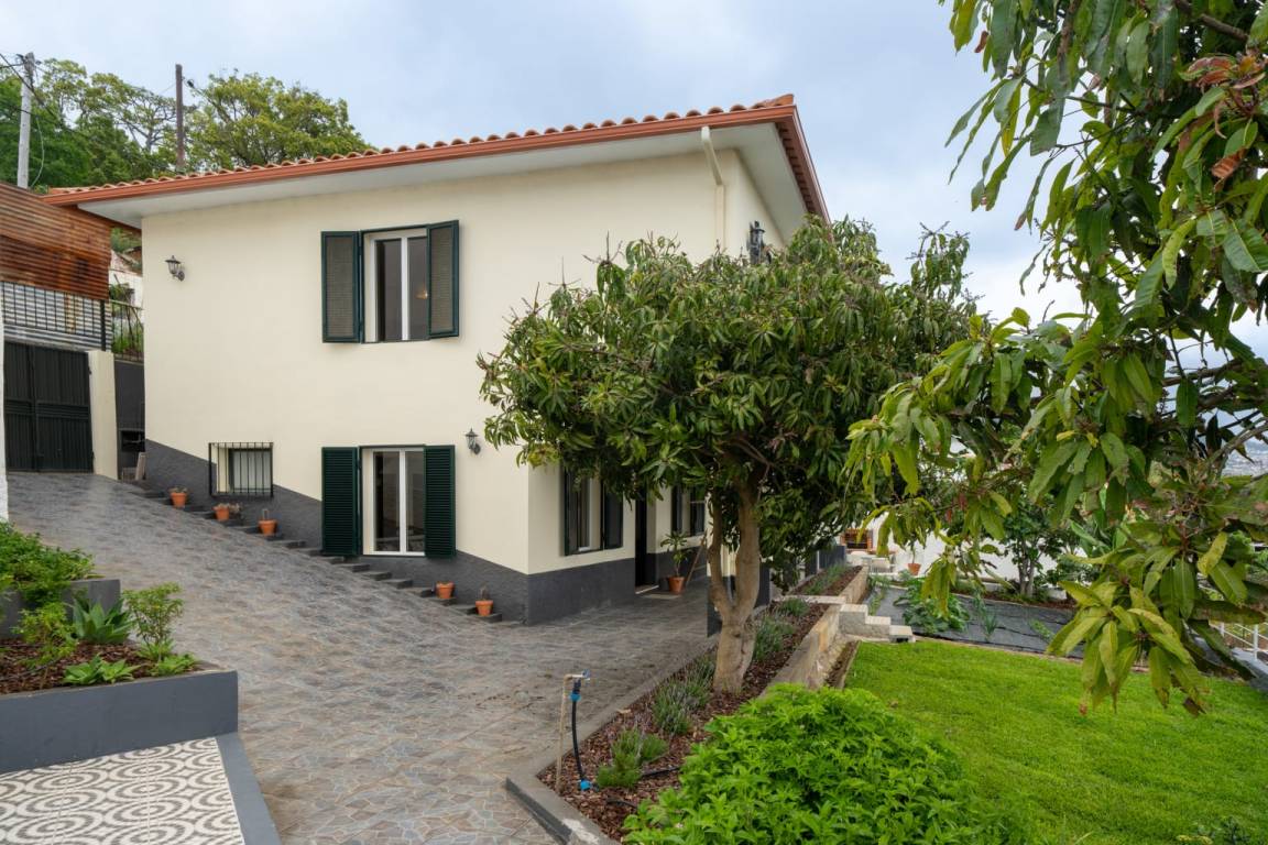 150 M² House ∙ 3 Bedrooms ∙ 7 Guests - Madeira