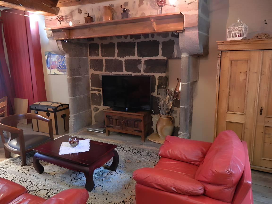 120 M² Maison De Vacances ∙ 3 Chambres ∙ 7 Personnes - Cantal