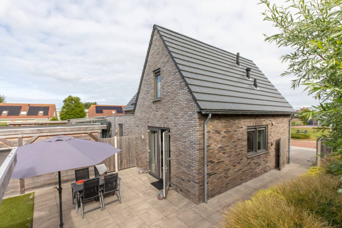 65 M² Huis ∙ 2 Slaapkamers ∙ 4 Gasten - Dishoek