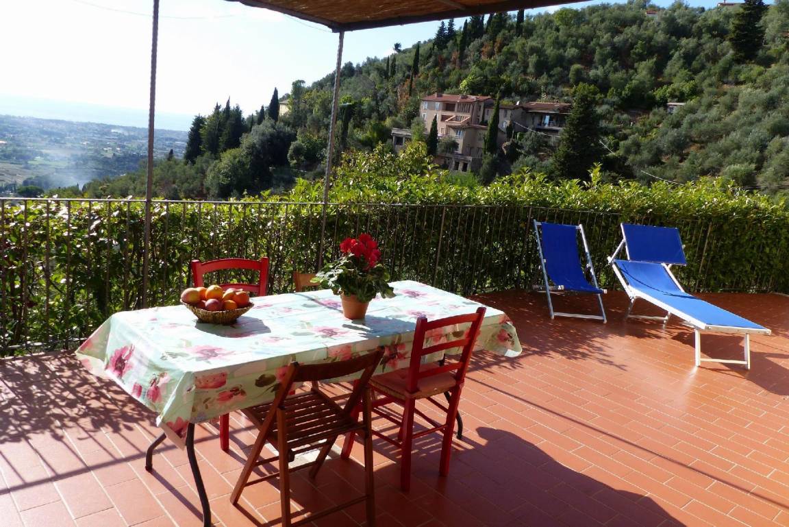 90 M² House ∙ 2 Bedrooms ∙ 7 Guests - Camaiore