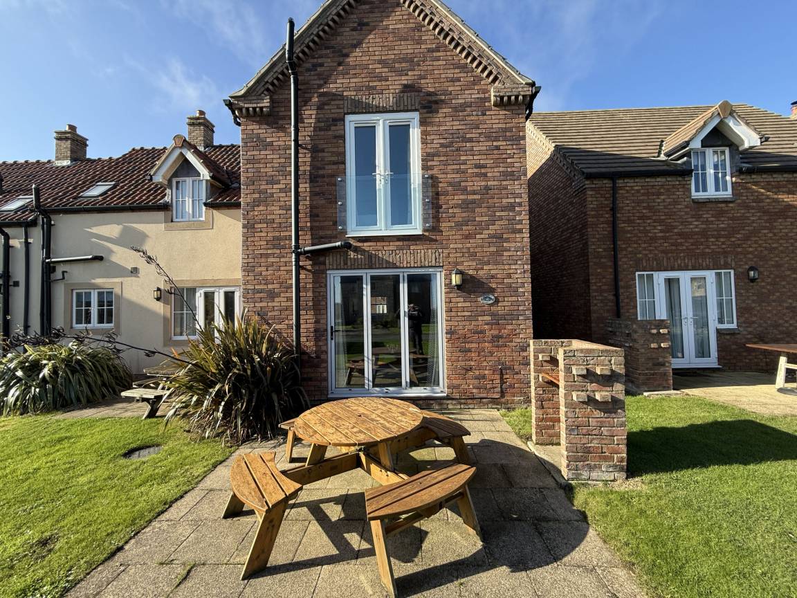Cottage ∙ 2 Bedrooms ∙ 4 Guests - Filey