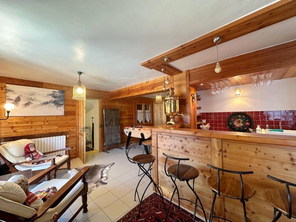 230 M² Chalet ∙ 4 Schlafzimmer ∙ 8 Gäste - Risoul