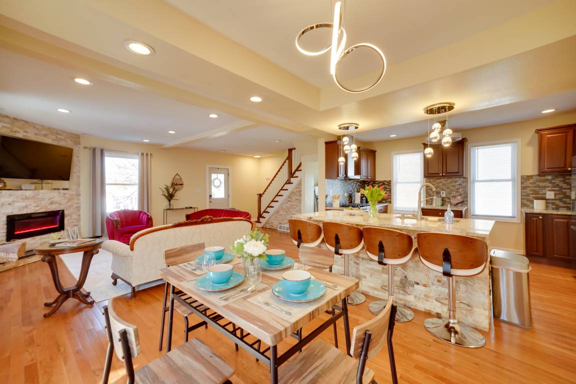 135 M² 一軒家 ∙ 寝室: 3 ∙ ゲスト8 人 - ミルウォーキー, WI