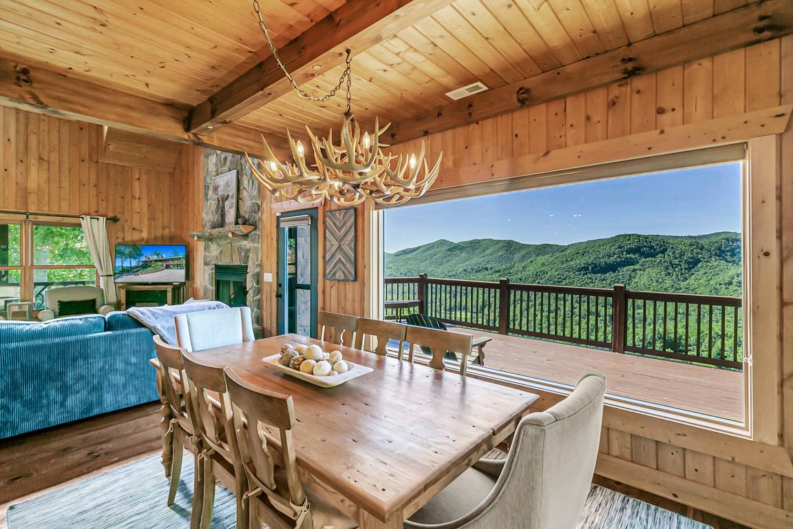 287 M² House ∙ 4 Bedrooms ∙ 15 Guests - Cashiers, NC