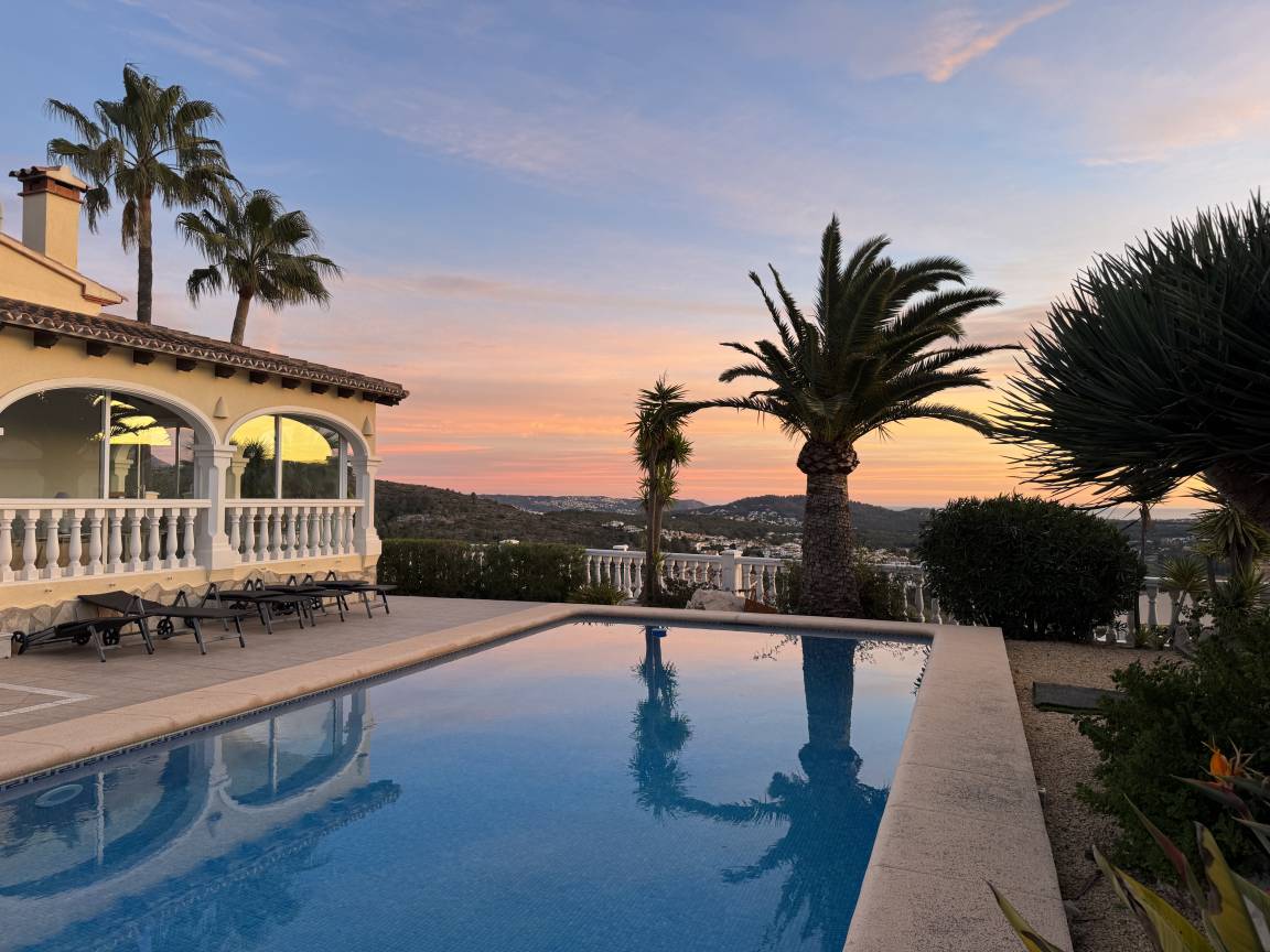 134 M² Villa ∙ 3 Bedrooms ∙ 6 Guests - Moraira