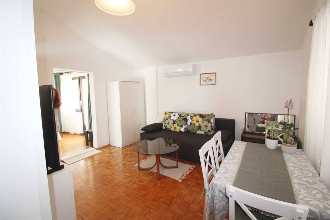 70 M² Ferienwohnung ∙ 1 Schlafzimmer ∙ 4 Gäste - Premantura