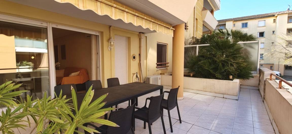 52 M² Apartment ∙ 1 Bedroom ∙ 4 Guests - Saint-Raphaël