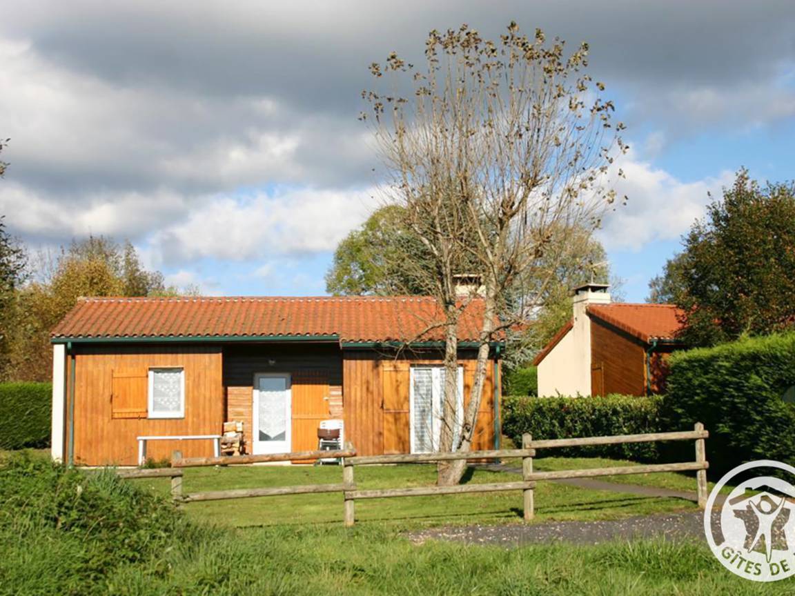 63 M² Cottage ∙ 2 Bedrooms ∙ 4 Guests - Loire Valley