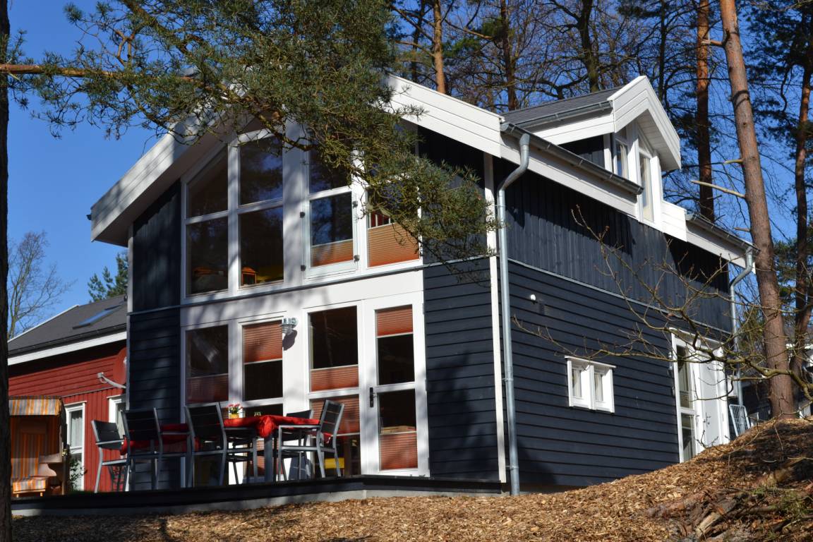 65 M² Ferienhaus ∙ 2 Schlafzimmer ∙ 4 Gäste - Sellin