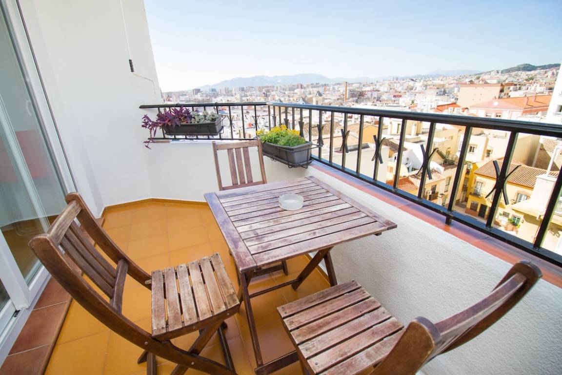 100 M² Appartement ∙ 4 Chambres ∙ 8 Personnes - Málaga