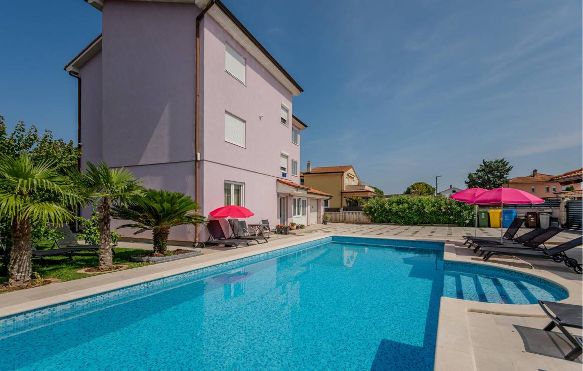 88 M² Ferienwohnung ∙ 3 Schlafzimmer ∙ 6 Gäste - Fažana