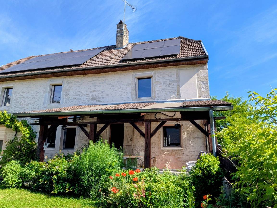 140 M² Landhaus ∙ 2 Schlafzimmer ∙ 5 Gäste - Is-sur-Tille