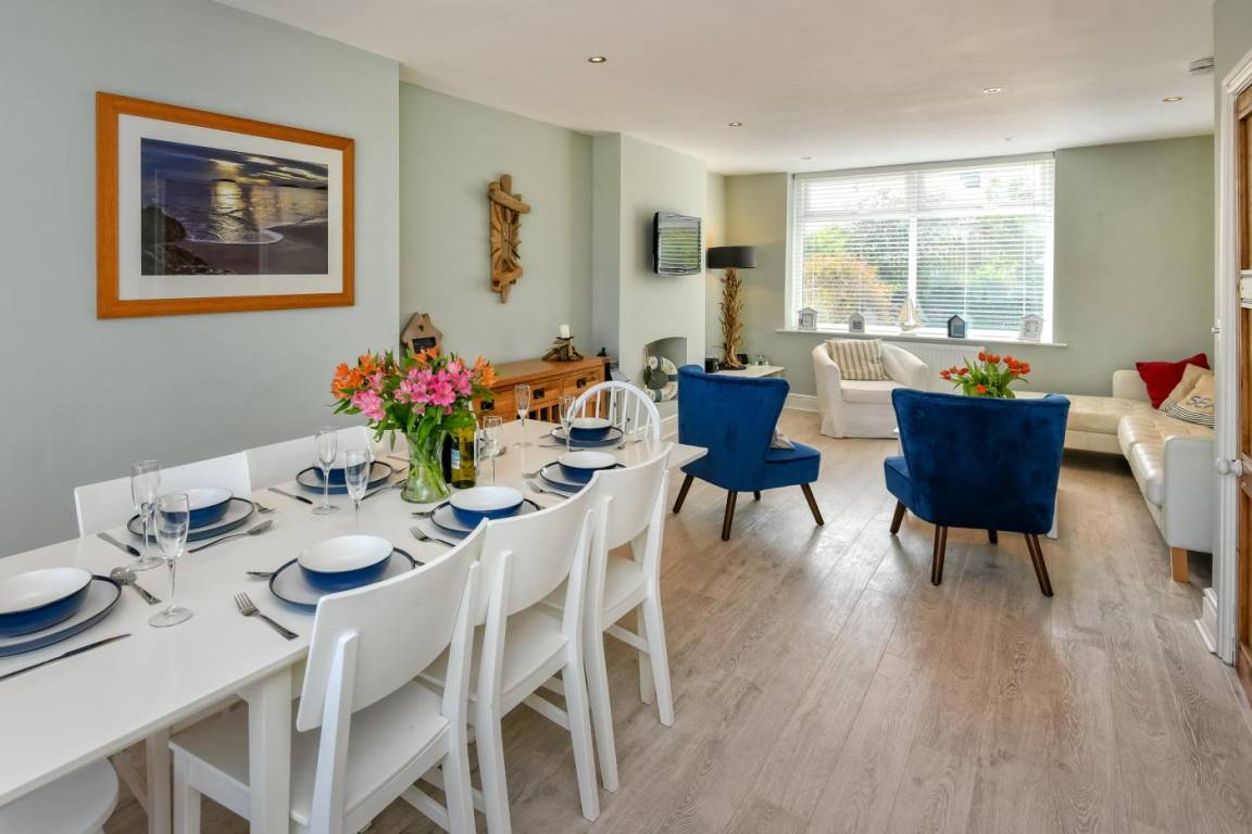 Cottage ∙ 5 Bedrooms ∙ 8 Guests - Abersoch