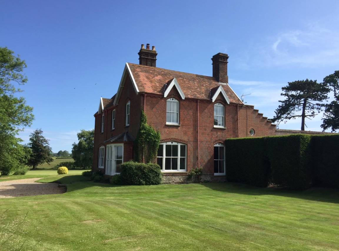 Cottage ∙ 10 Bedrooms ∙ 12 Guests - Sheringham