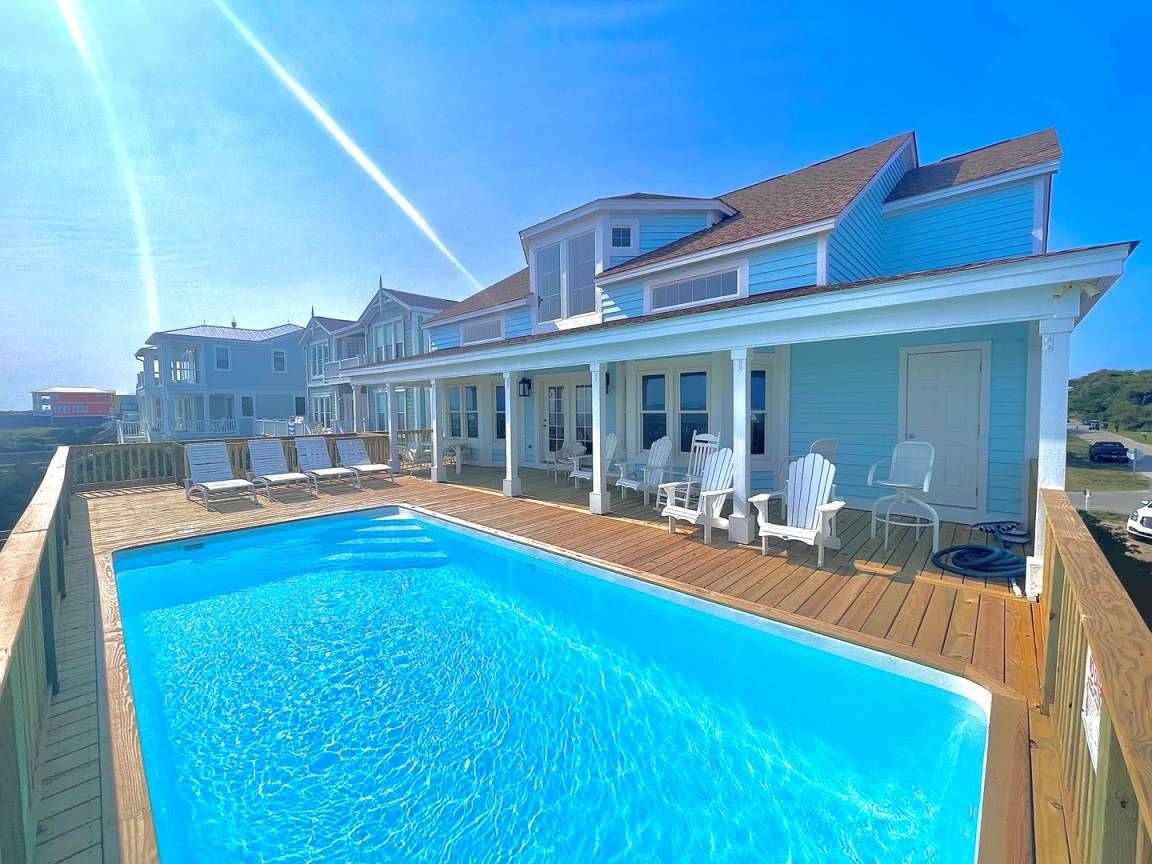 House ∙ 8 Bedrooms ∙ 24 Guests - Oak Island, NC