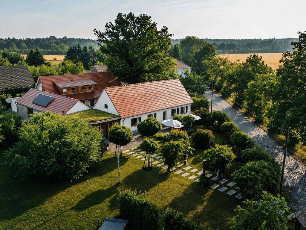 300 M² Appartement ∙ 7 Chambres ∙ 12 Personnes - Senftenberg