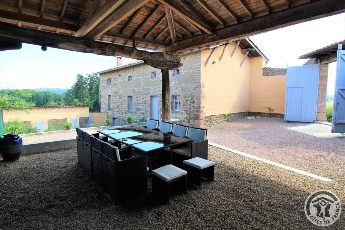 166 M² Gîte ∙ 4 Chambres ∙ 12 Personnes - Rhône