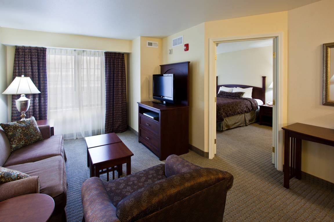 Condo ∙ 1 Bedroom ∙ 2 Guests - Michigan State University, Michigan