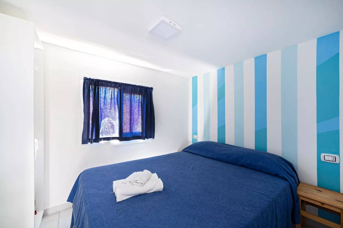 30 M² Mobilheim ∙ 1 Schlafzimmer ∙ 2 Gäste - Kampanien