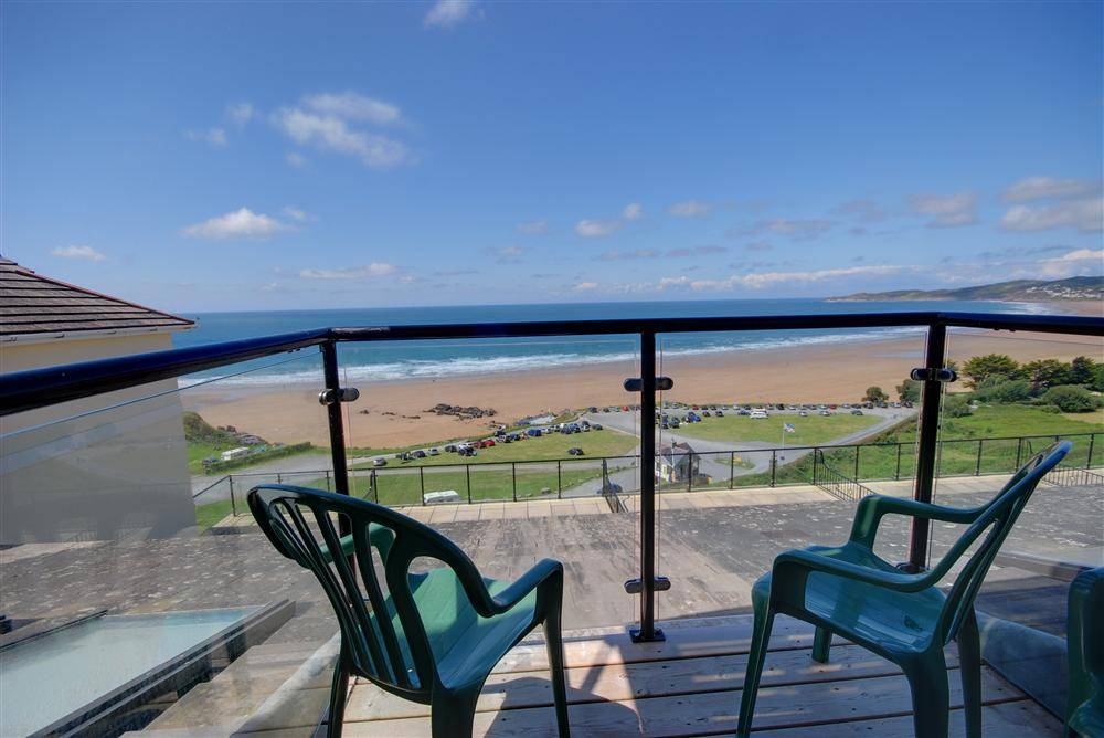 Apartment ∙ 2 Bedrooms ∙ 4 Guests - Woolacombe