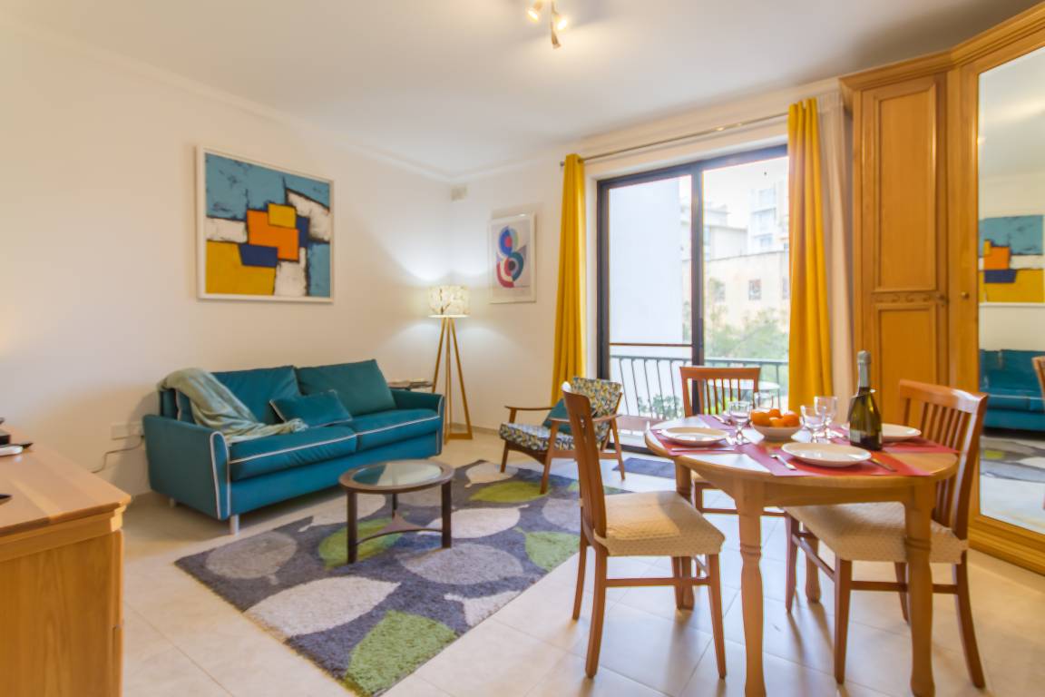 80 M² Apartment ∙ 1 Bedroom ∙ 4 Guests - Malta International Airport (MLA)