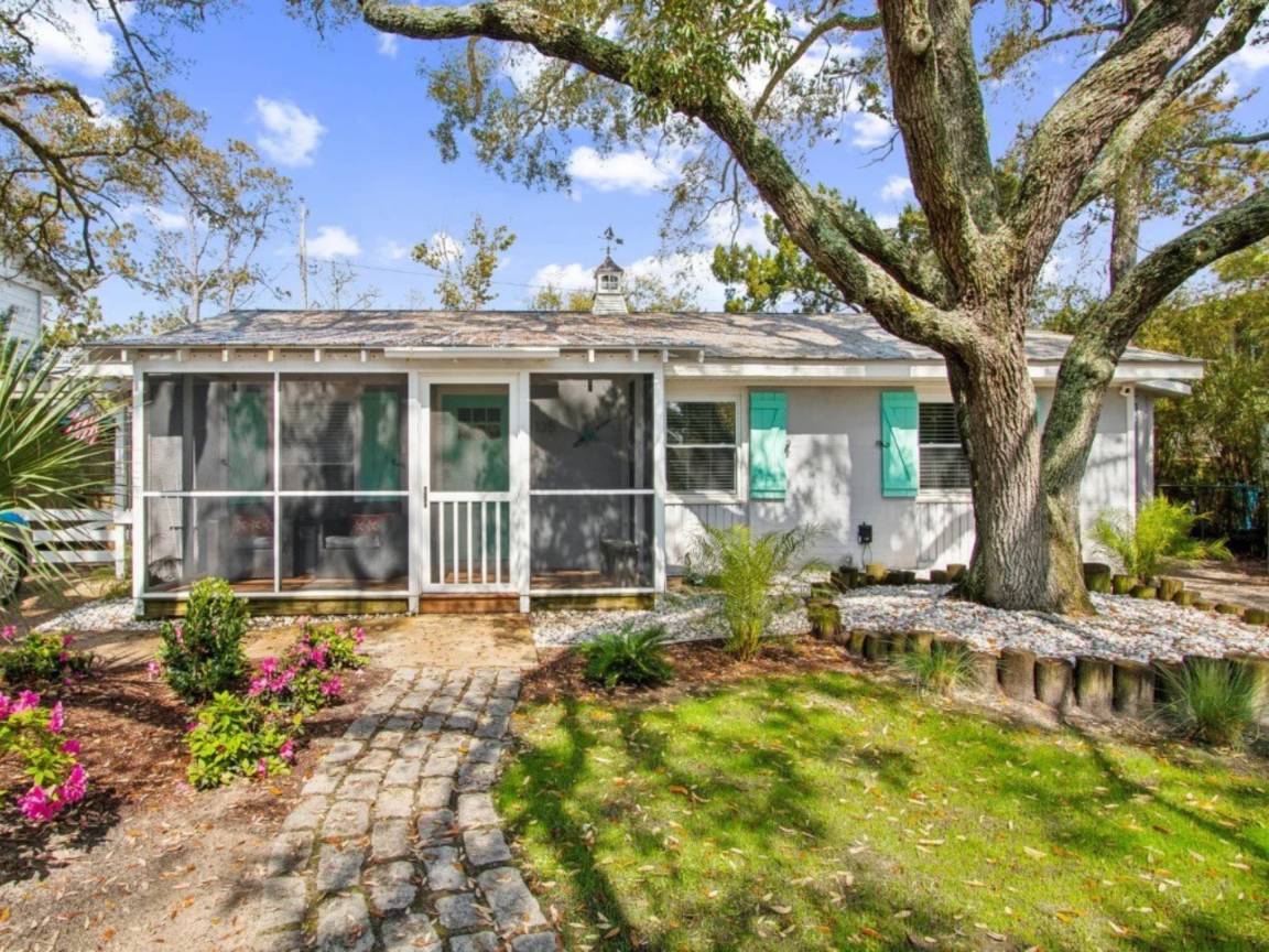 103 M² House ∙ 3 Bedrooms ∙ 6 Guests - Tybee Island, GA