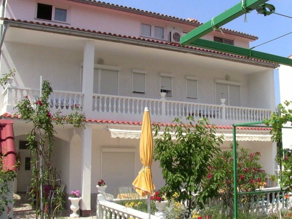 220 M² Dom ∙ 6 Sypialni ∙ 17 Gości - Rab