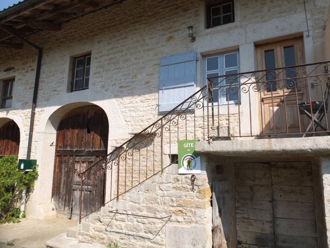 97 M² Gîte ∙ 2 Chambres ∙ 5 Personnes - Ain
